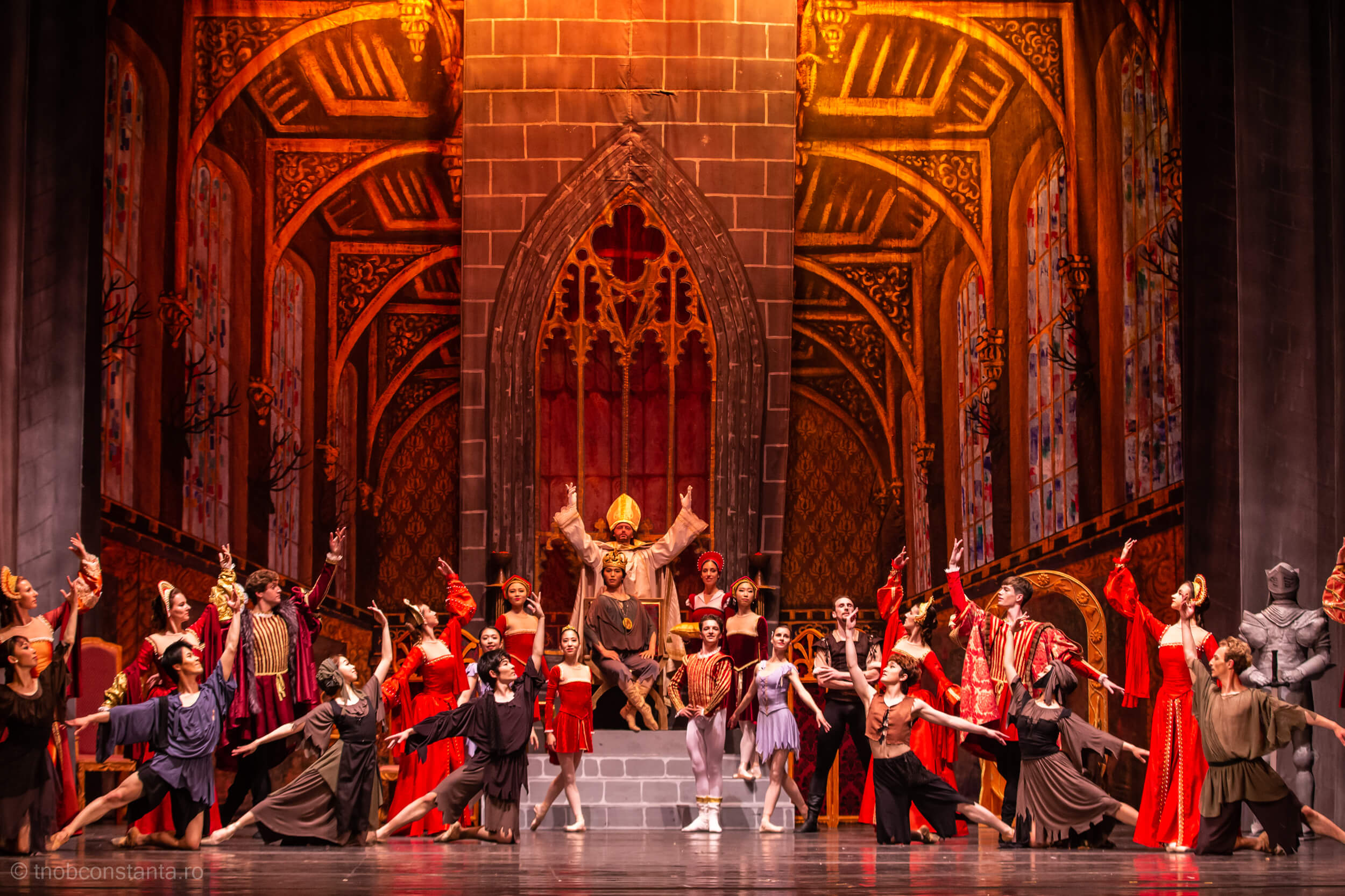 Teatrul Național de Operă și Balet ”Oleg Danovski” invită publicul la ...