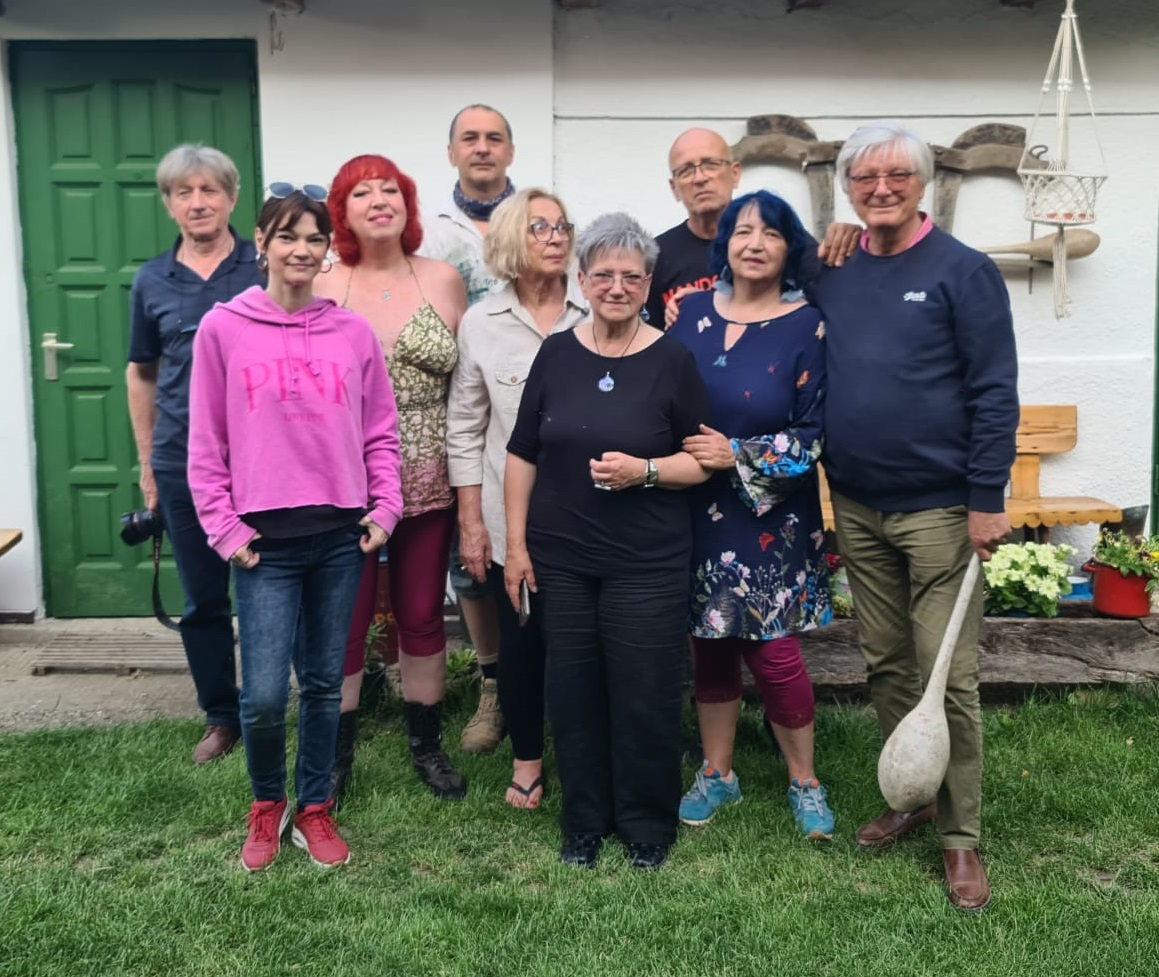 Invitație la Tabăra de creație şi documentare ,,Petrinzel’’ ediția a ...